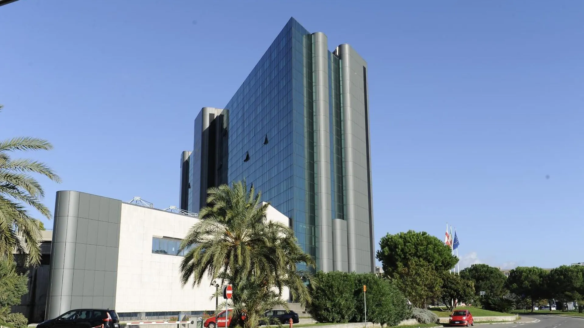 Tower Genova Airport - Hotel & Conference Center: 4 star Hotel with a ...